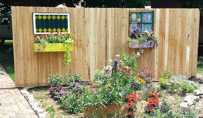 Minnesota White Cedar | Wood Fence Manufacturer | Littlefork MN